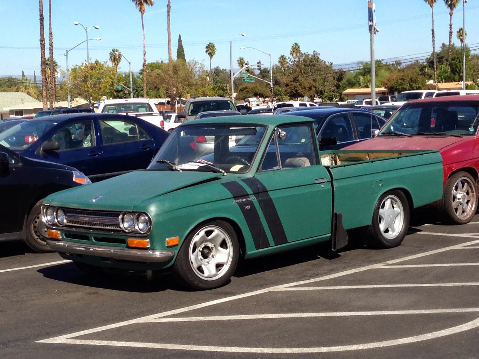 10k: Ratsun Datstang: 1970 Datsun 521 Pickup V8 Swap - DailyTurismo