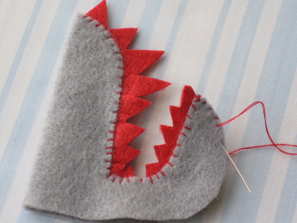 Holloughby: Sewing Tuesday: Crazy doodle monster.