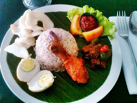 GADRI RESTO: MINI JAVA MUSEUM WITH ROYAL LUNCH IN YOGYAKARTA ...