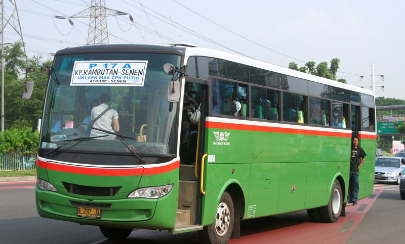 5 Kendaraan Umum Penyebab Jakarta Macet ~ Mf Lines