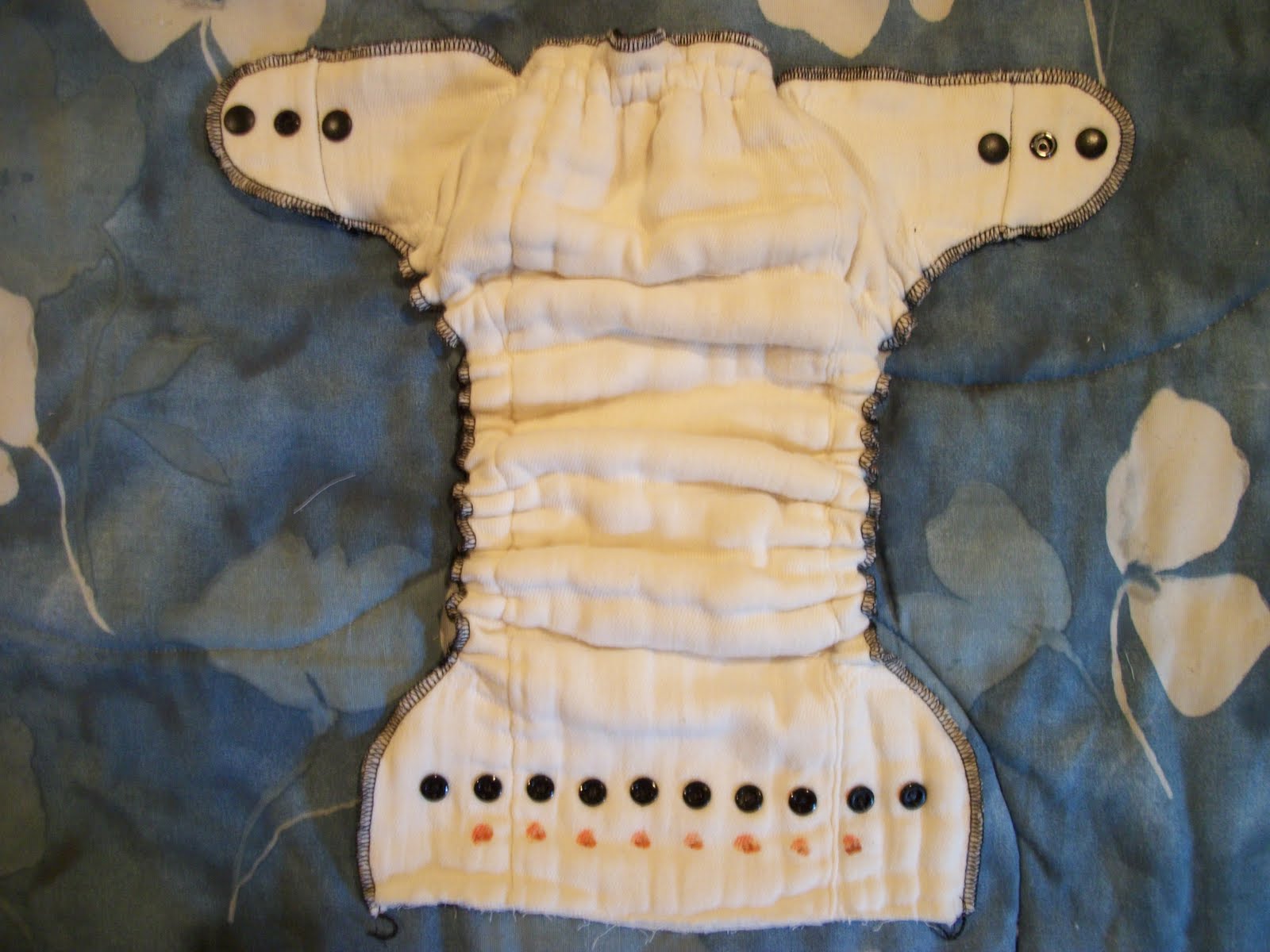 Simple Diaper-Sewing Tutorials: Basic Serged Prefitteds
