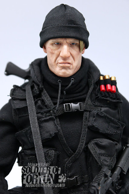 toyhaven: Expendables Gunner Jensen (Dolph Lungren) 12" Figure - Art ...
