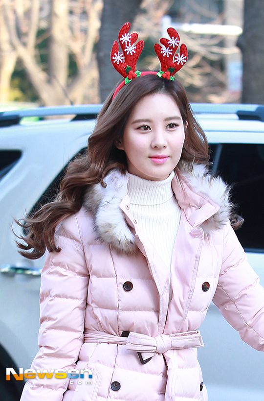 TaeTiSeo has arrived at Music Bank for their 'Dear Santa' comeback ...