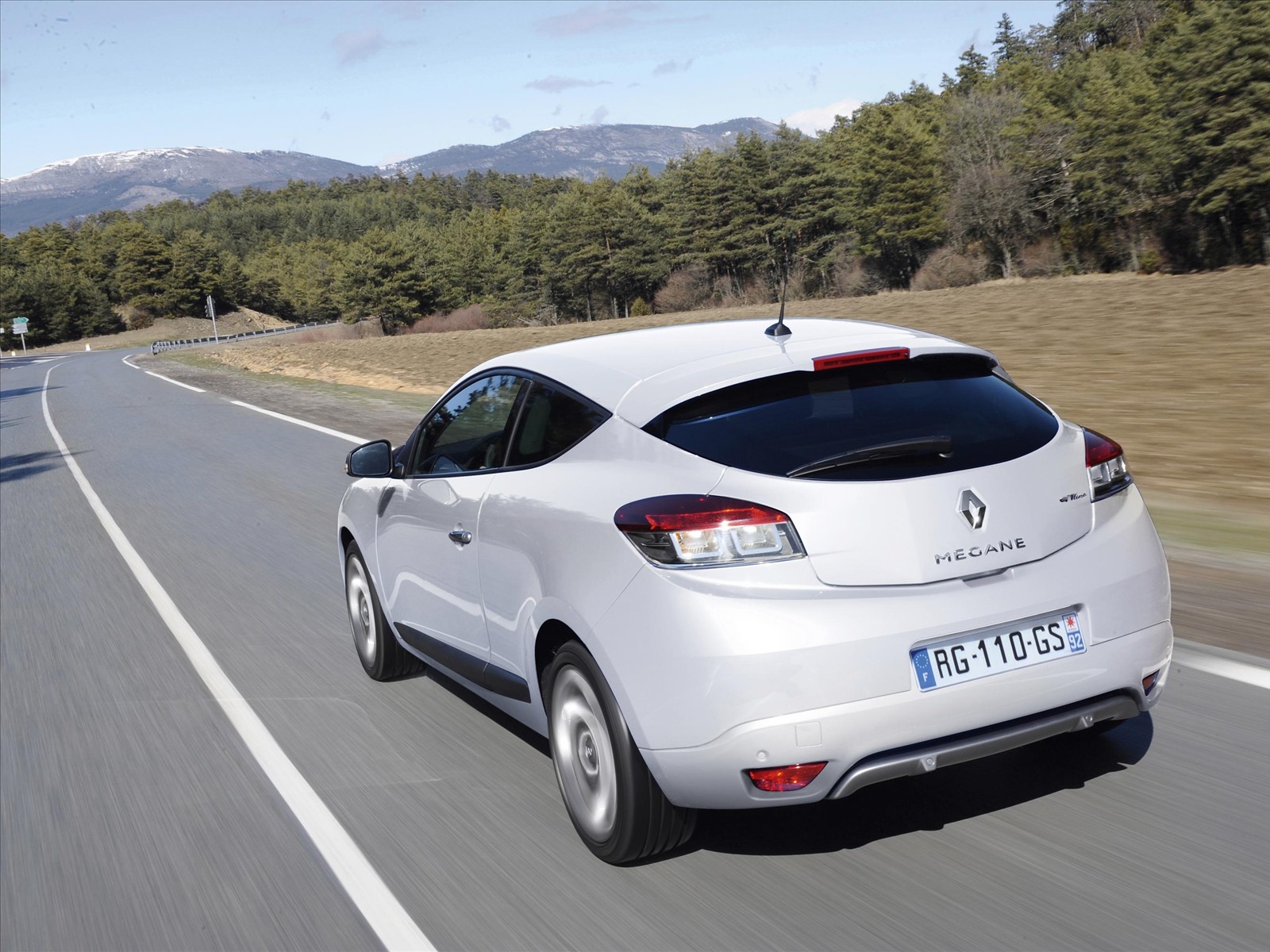 Car Pictures: Renault Megane GT Line Coupe 2011