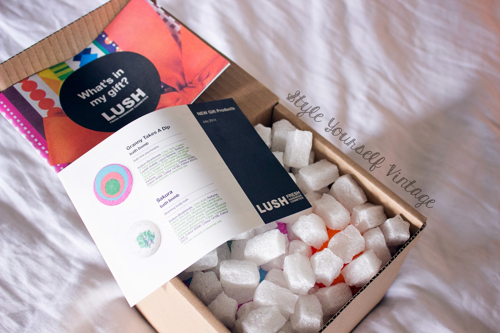 Style Yourself Vintage: Happy Daze - Lush's new Gift Box