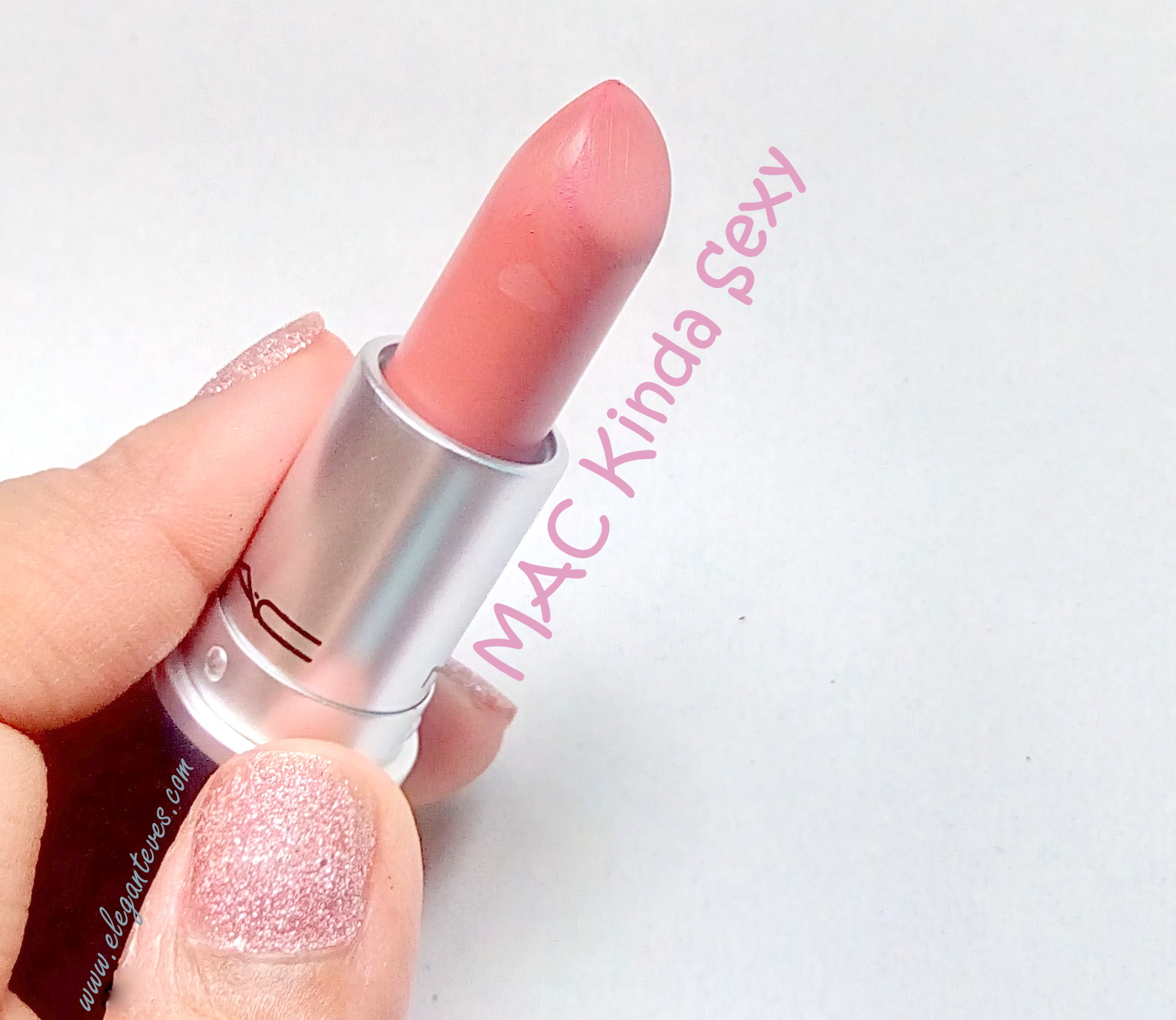 Review/Swatches of MAC Matte lipstick #Kinda Sexy - Elegant Eves