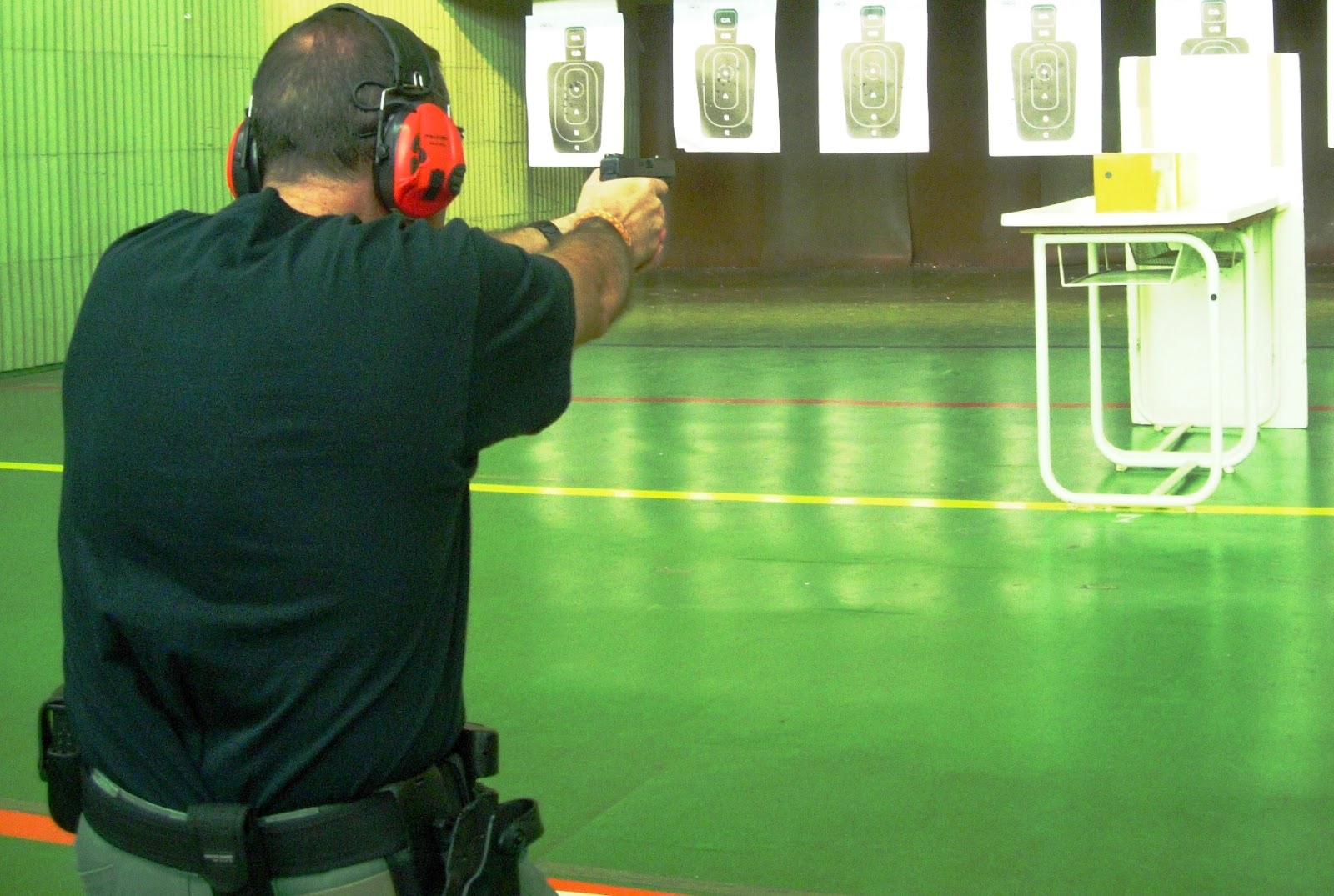 ACADEMIA DE POLICÍA DE LA COMUNIDAD DE MADRID: CURSO DE INSTRUCTOR DE TIRO