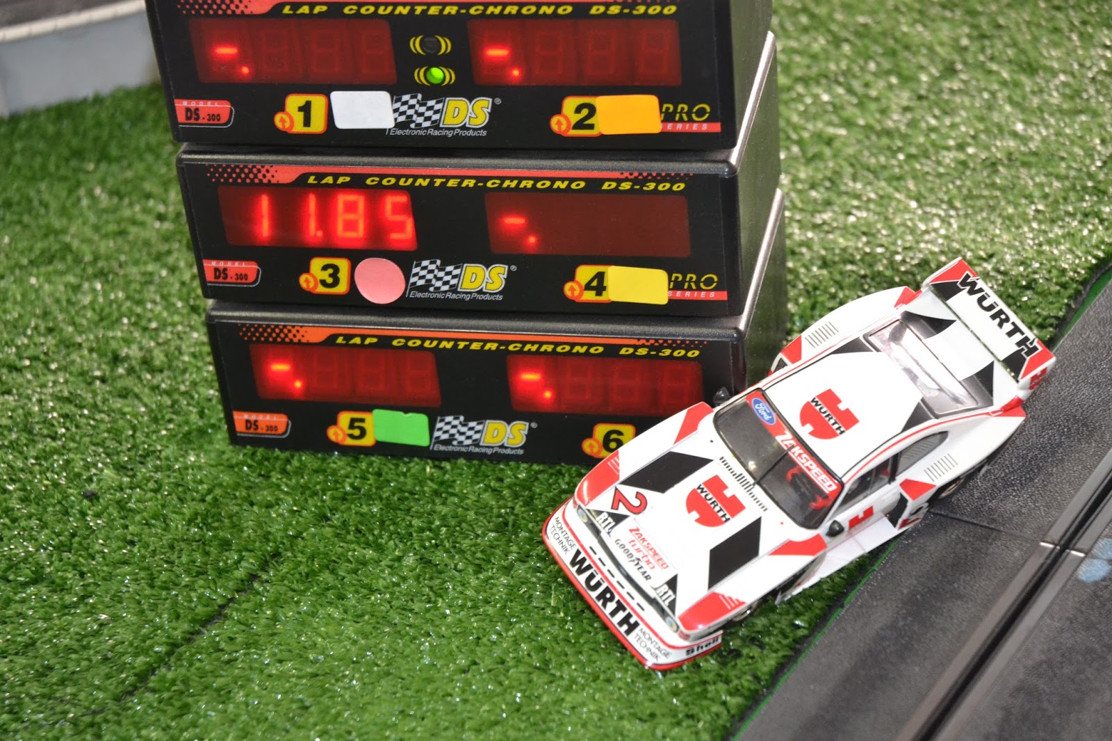 Slot - Outra Dimensão: Capri VS Mustang - Sideways