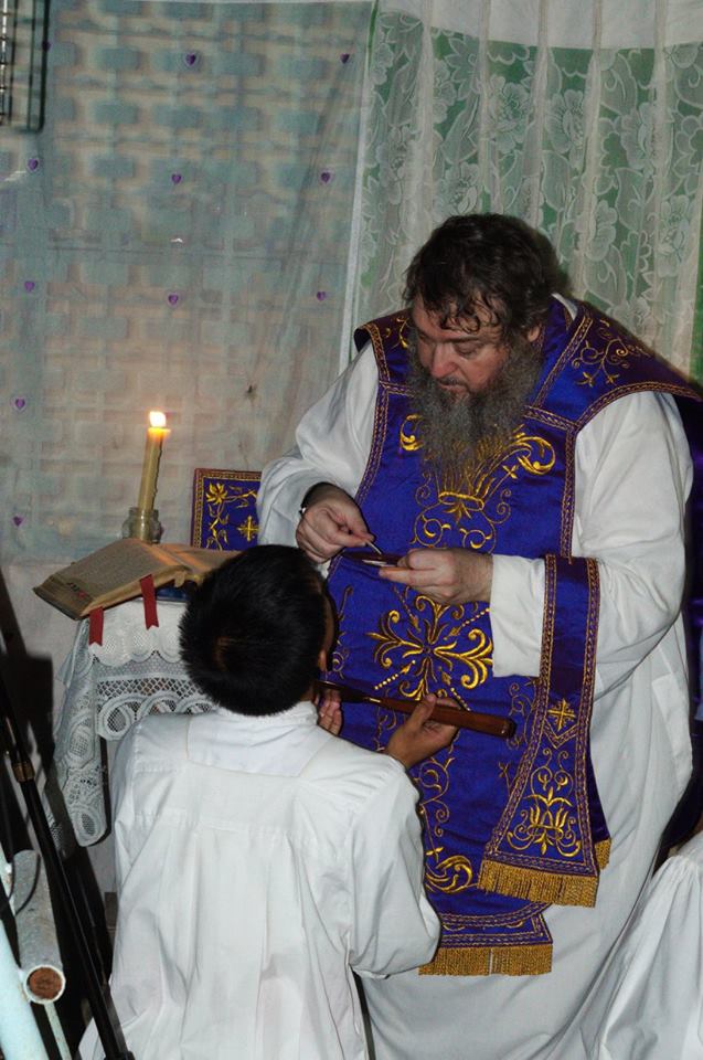 Rainha dos Mártires : Fr. Paul Kramer, Mass, 06-12-2015, Cebu, Philippines