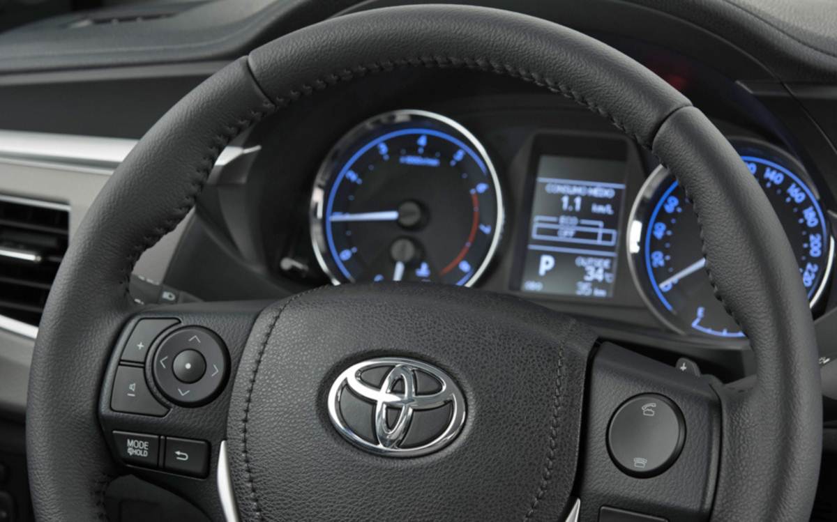 Toyota Corolla 2015: fotos, preços e itens das versões