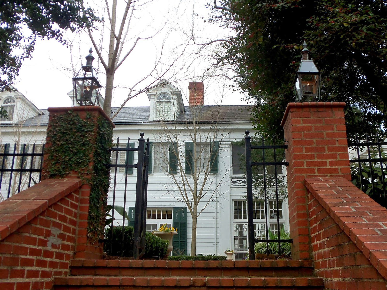 Kiki Nakita: A Tour of The Duke Mansion