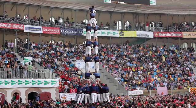 Our Wiki World: The Tallest Tower built of Human Bodies