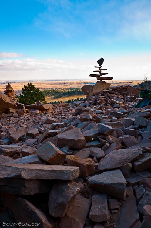 Most Amazing Facts: Gravity Glue: The Art of stone Balance by Michael Grab: