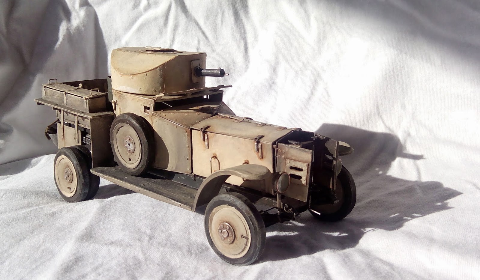PAPERMODELS: Rolls Royce "Silver Ghost" armored car (1918)