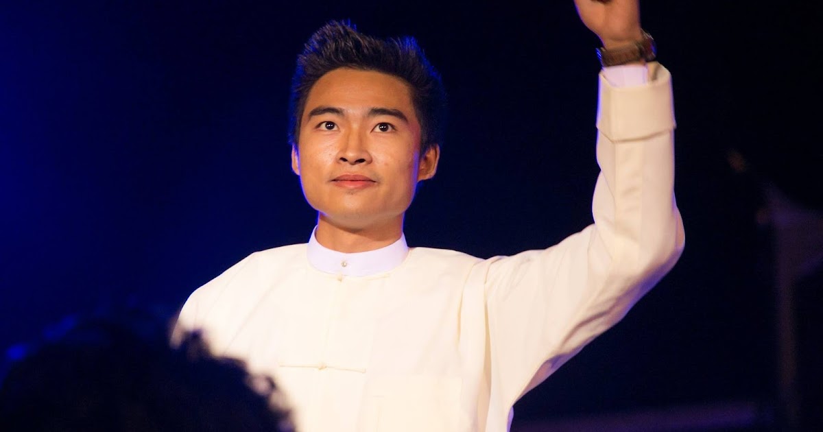 Chit Ko Ko Oo is at AU International Night 2016 ~ Chit Ko Ko Oo