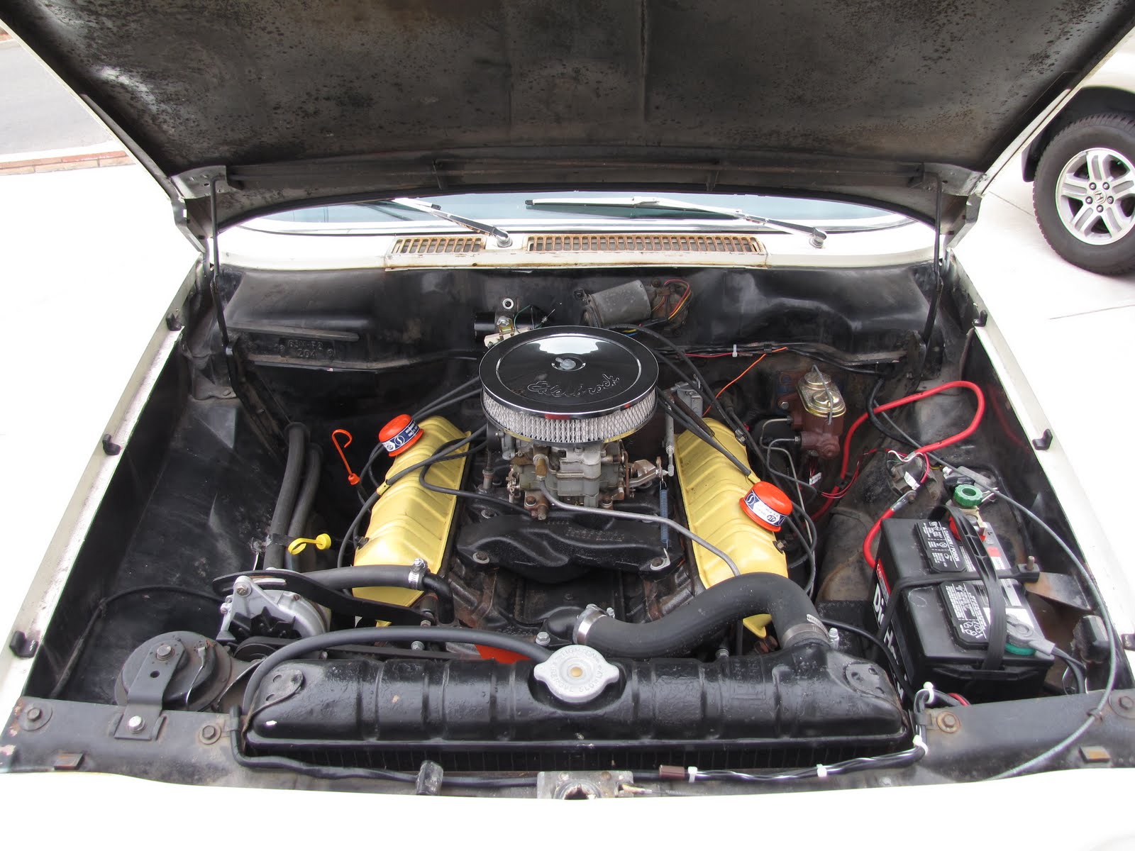 The Studeblogger: Valve Adjustment for the Studebaker V8