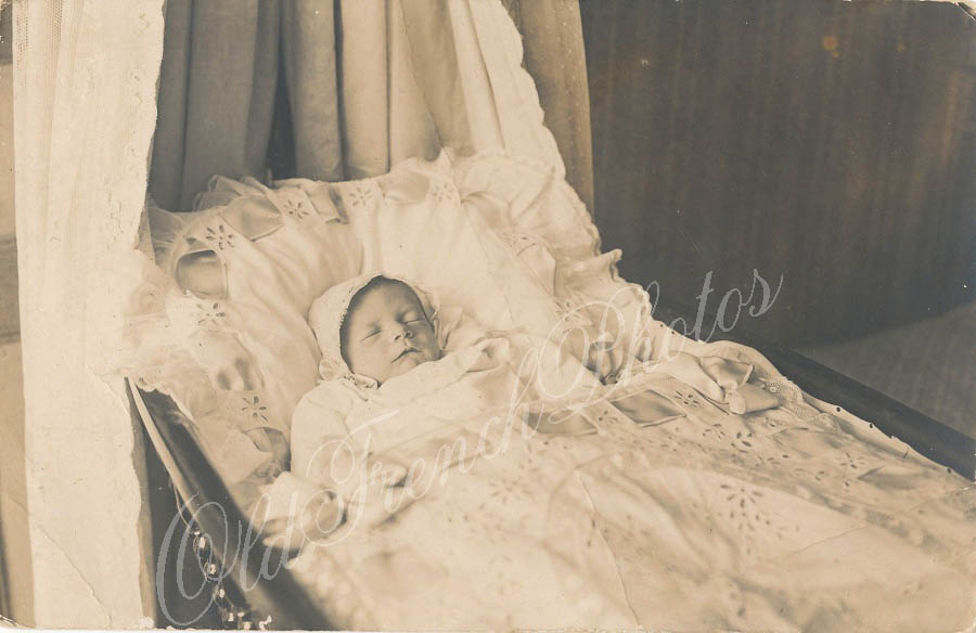 Vintage and Antique Photos: Post Mortem Photos