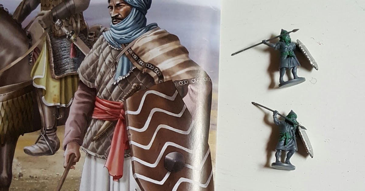 Kampfgruppe Engel: Berber infantry, greenstuffing work in progress