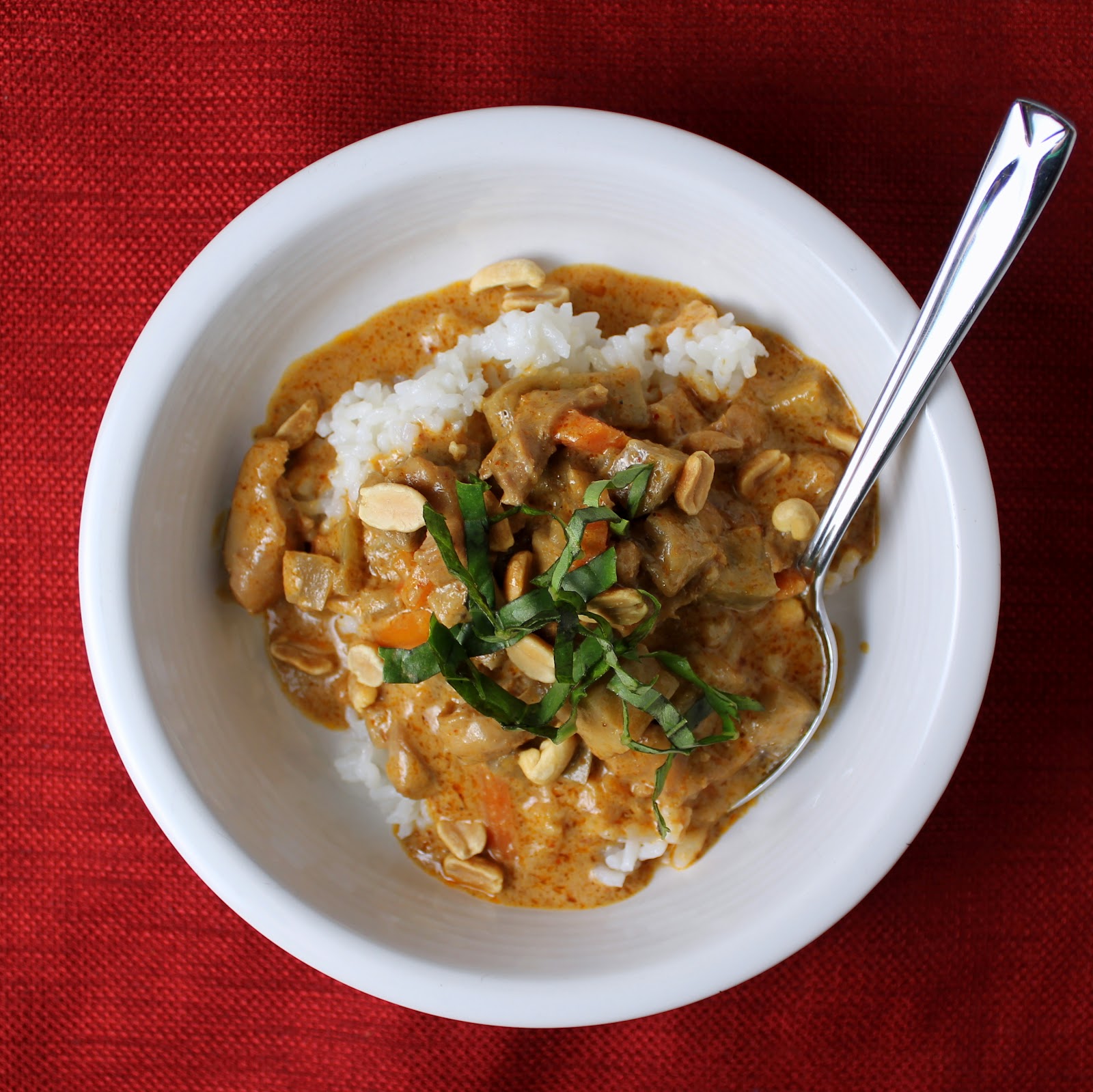 Robyn Cooks: Matsaman Curry