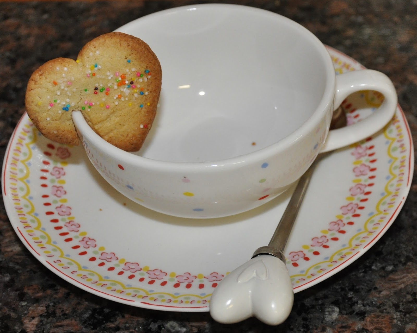 The Sunflower and Ladybird Company: VANILLA BISCUITS