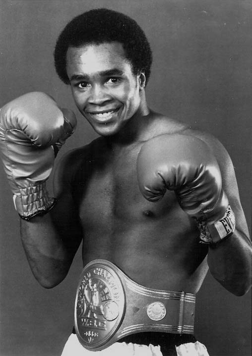 ESTO PASO: 1956: NACIÓ Sugar Ray Leonard, boxeador estadounidense.