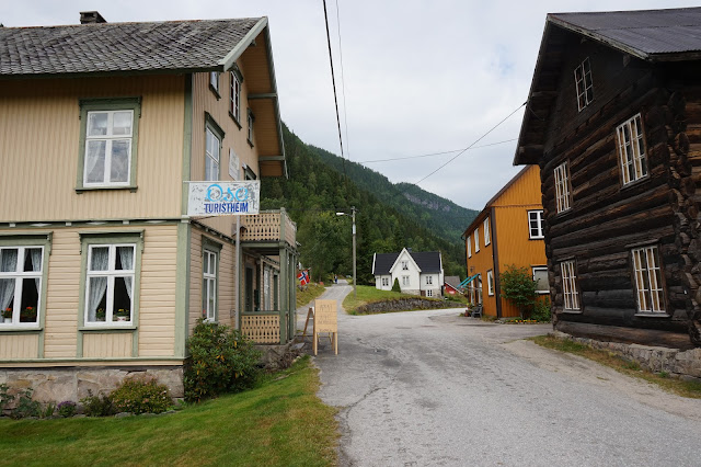 Madam Munch: Et besøg i Ose, Setesdalen