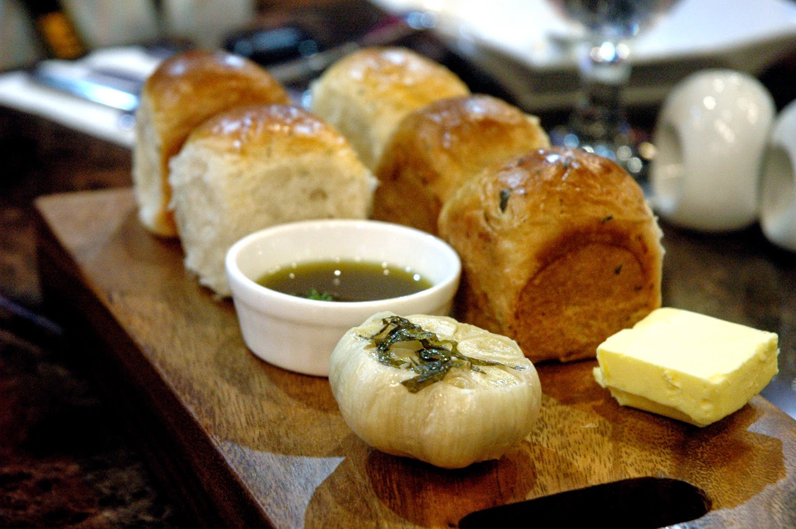 DUDE FOR FOOD: 7-7 at Jet 7 Bistro