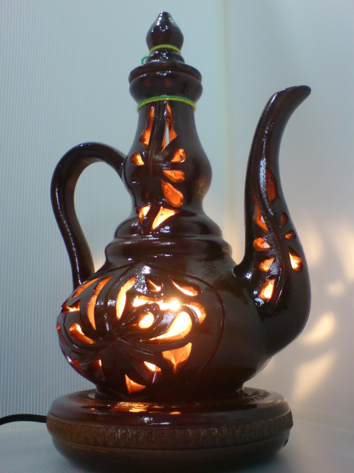 Labu Sayong Ku: Teapot Shaped Labu Sayong Lamps