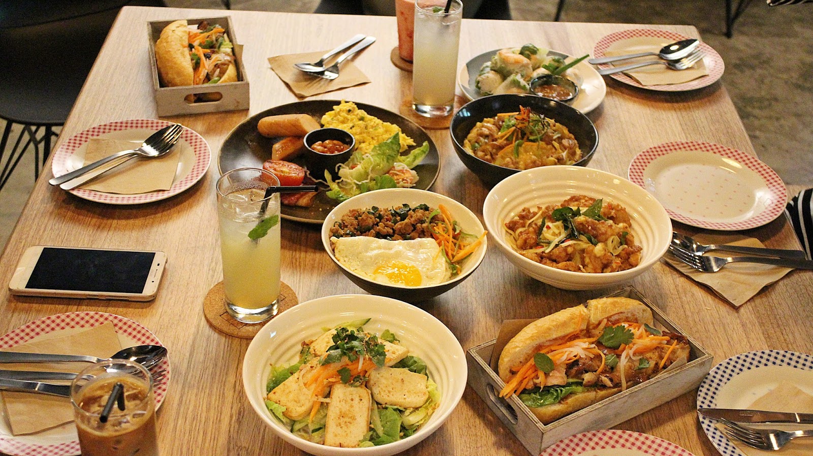 Hello Stranger Cafe , Riverson | Kota Kinabalu