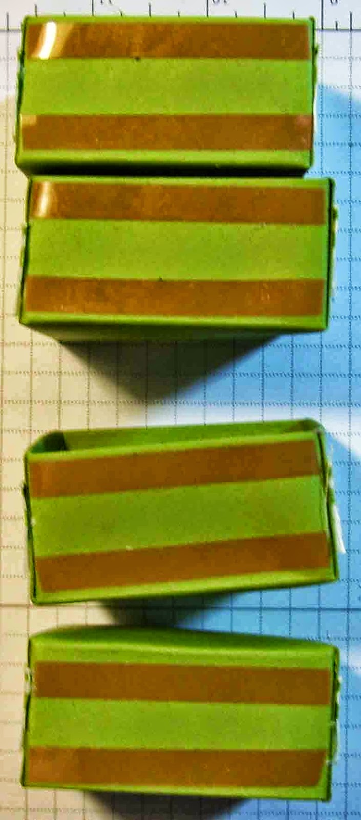 Crafty Maria Tutorials: Stepper Box - a Tutorial