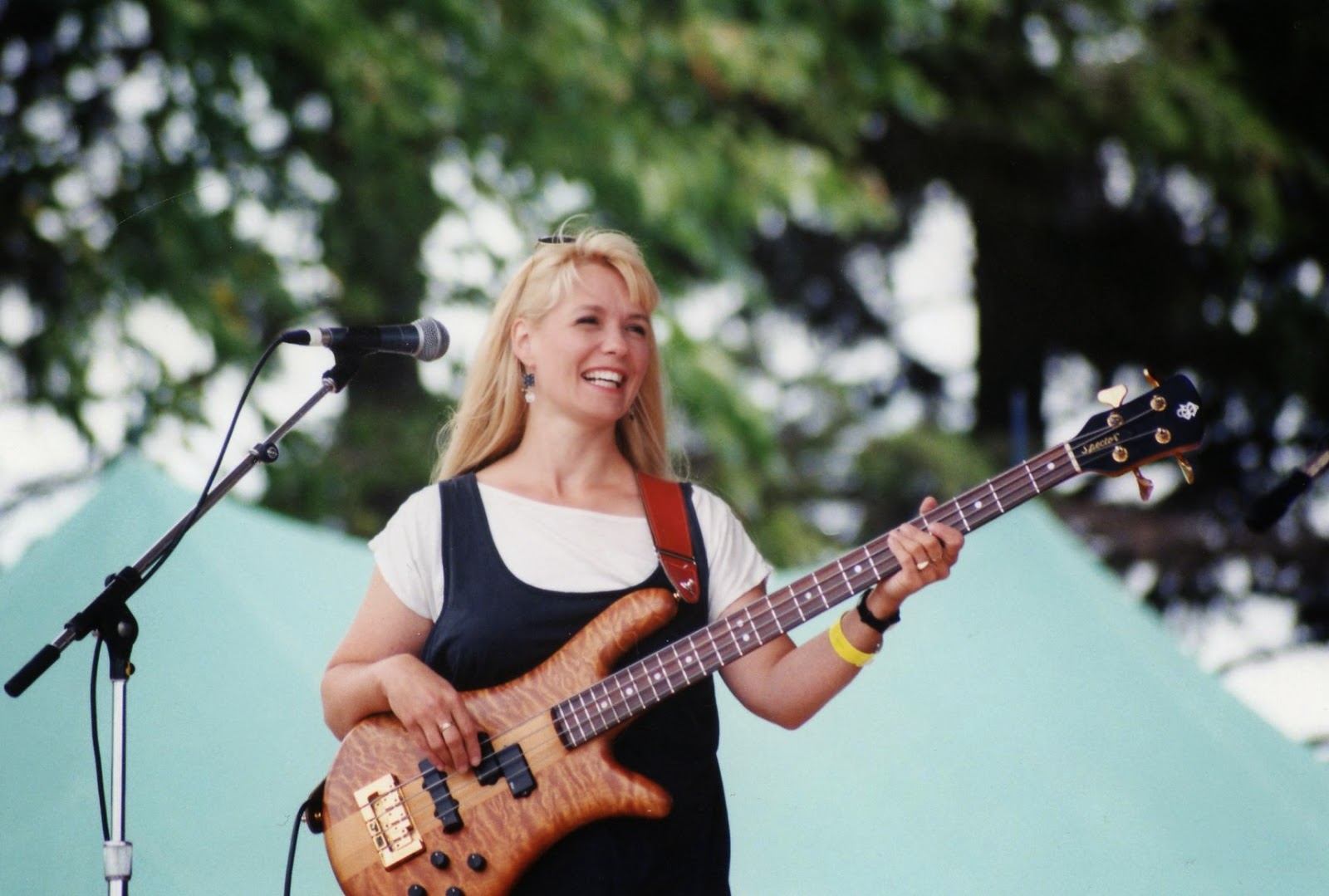 Mark Bellis: Hillside Festival, maybe 1998?