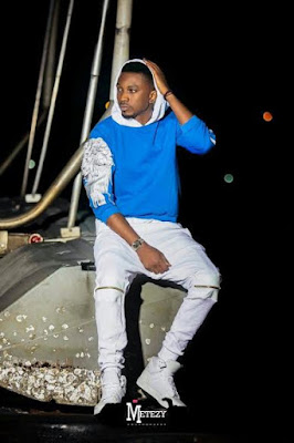 Photos: Singer Tolu brings sexy back with new pics