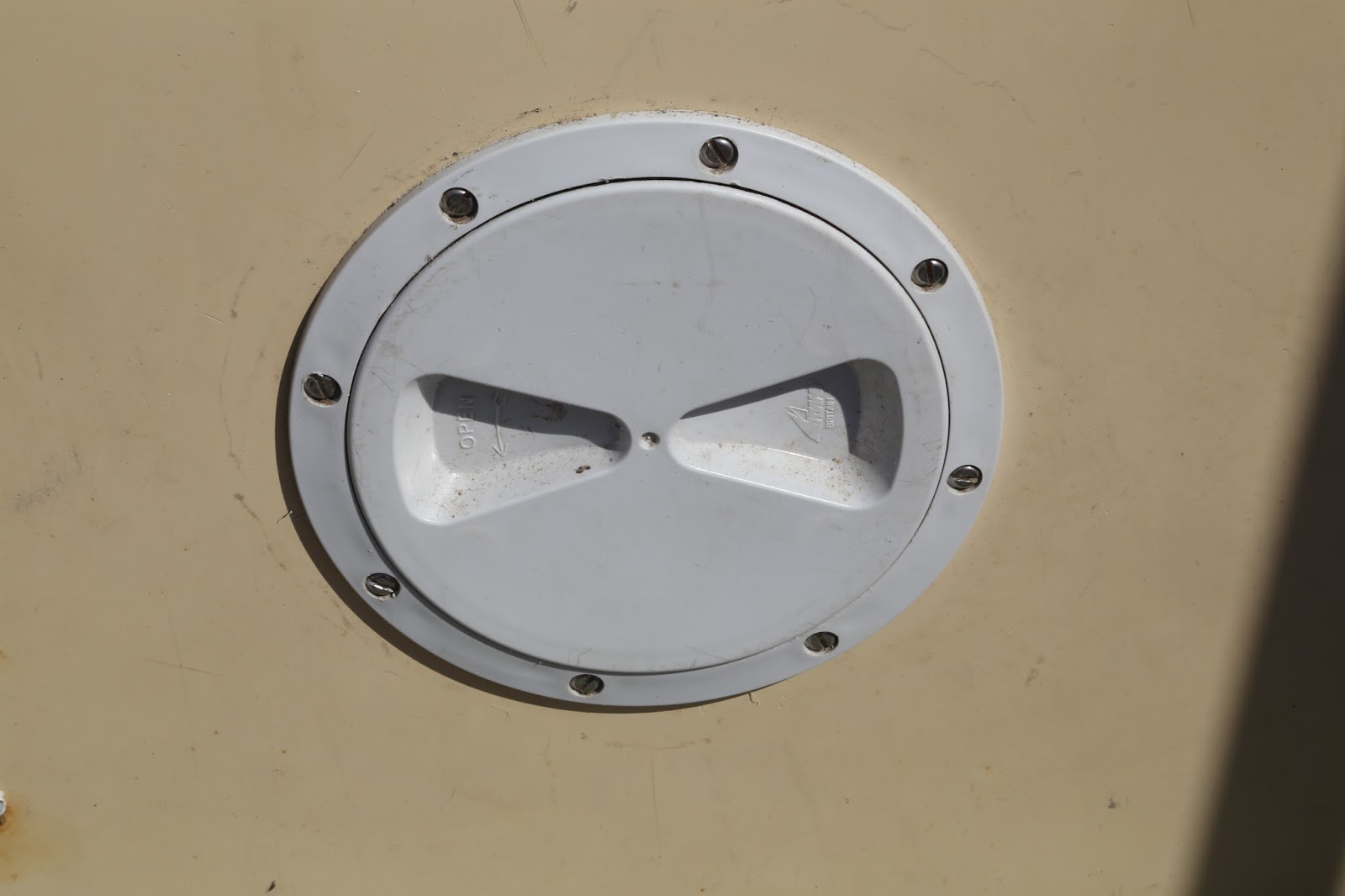 Tra Bhui - Projects: Access Hatch Installation