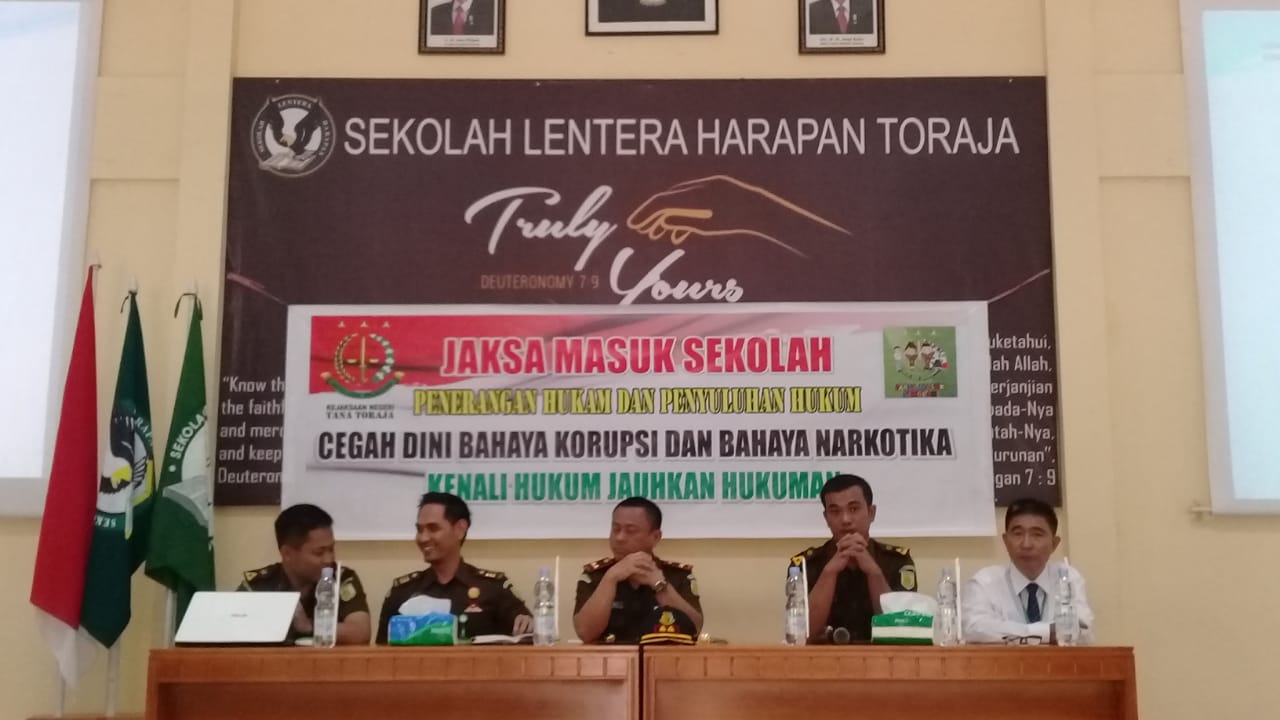 Jaksa Masuk Sekolah di Sekolah Lentera Harapan Toraja Kabupaten Toraja ...