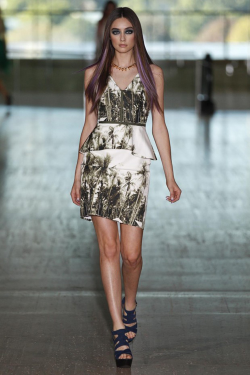 Chic Management: MBFWA DAY 3: Lisa Ho Spring Summer 2012/13