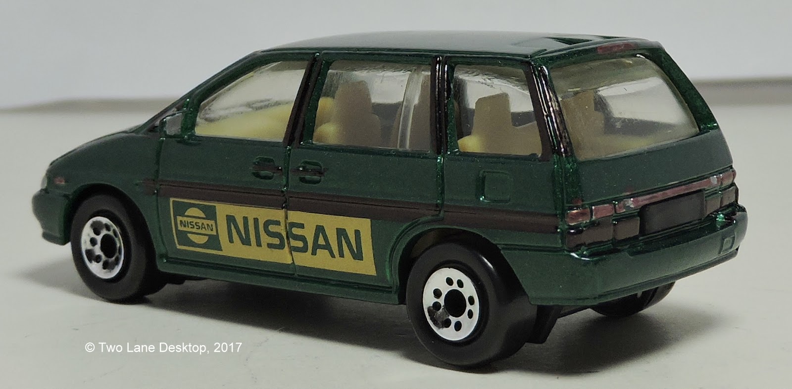 Matchbox 1990 Nissan Prairie and Mitsubishi 3000GT VR4 Spyder