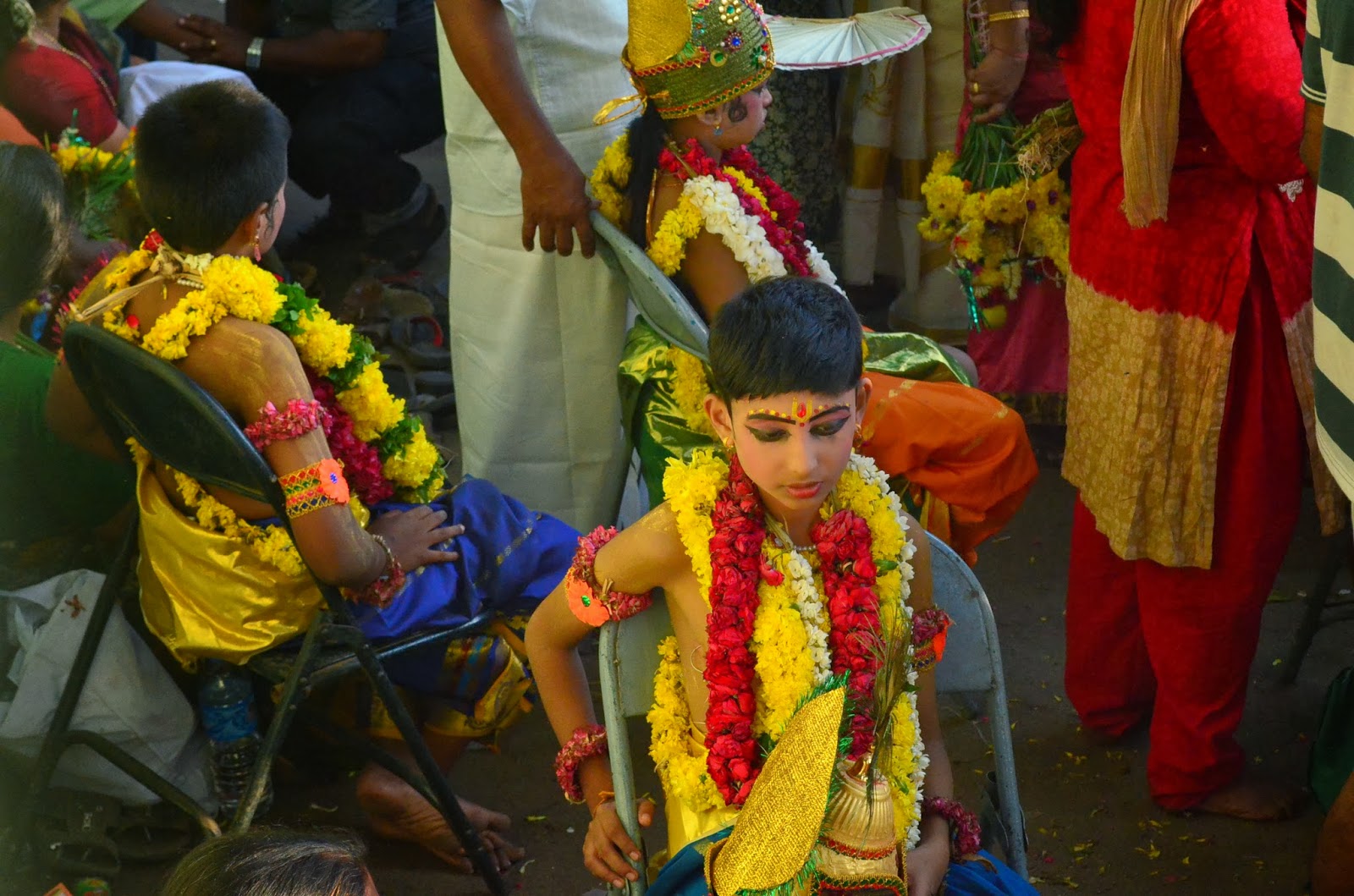 Attukalpongala: Attukal Pongala 2014 photos : Kuthiyottam