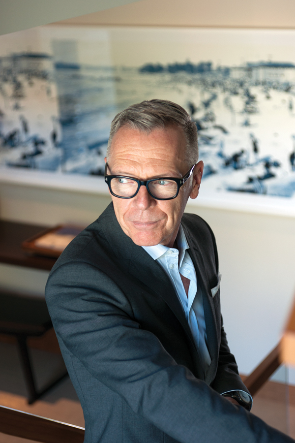 ROBERT BAILEY INTERIORS: WL Designers of the Year