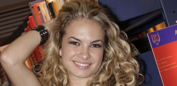 Eu so Rebelde e você?: Bibliografia de Lua Blanco