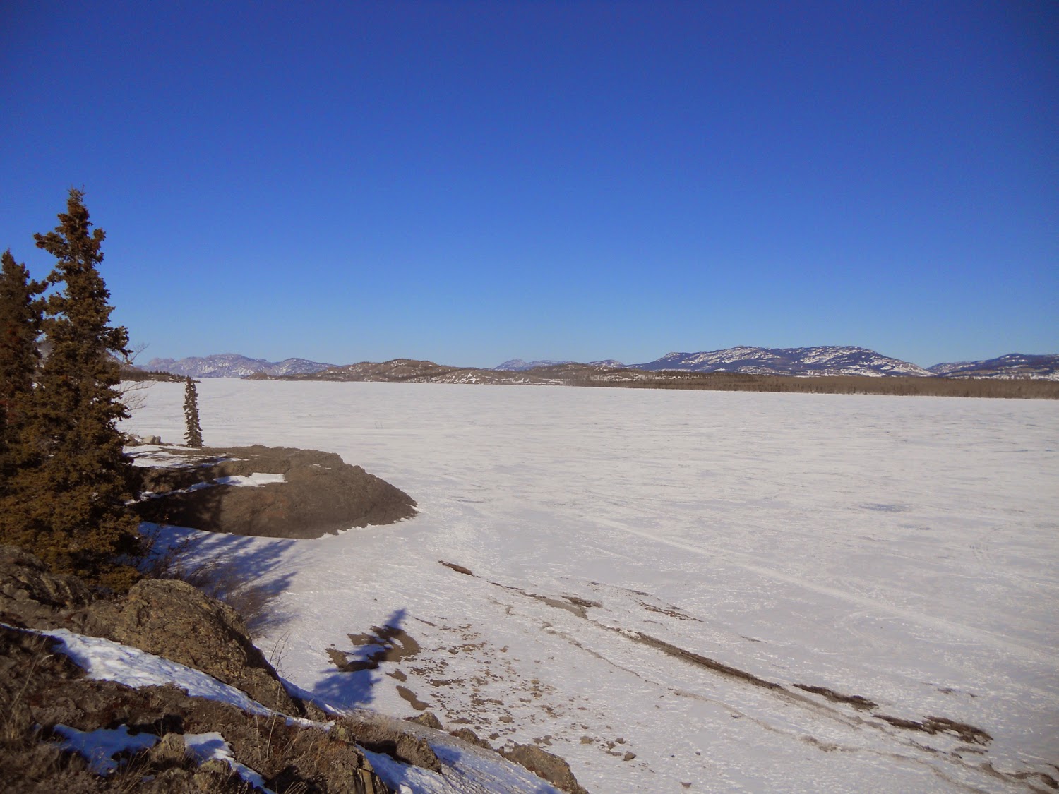 YukonNewsletter: Lake Laberge & Yukon BBQ