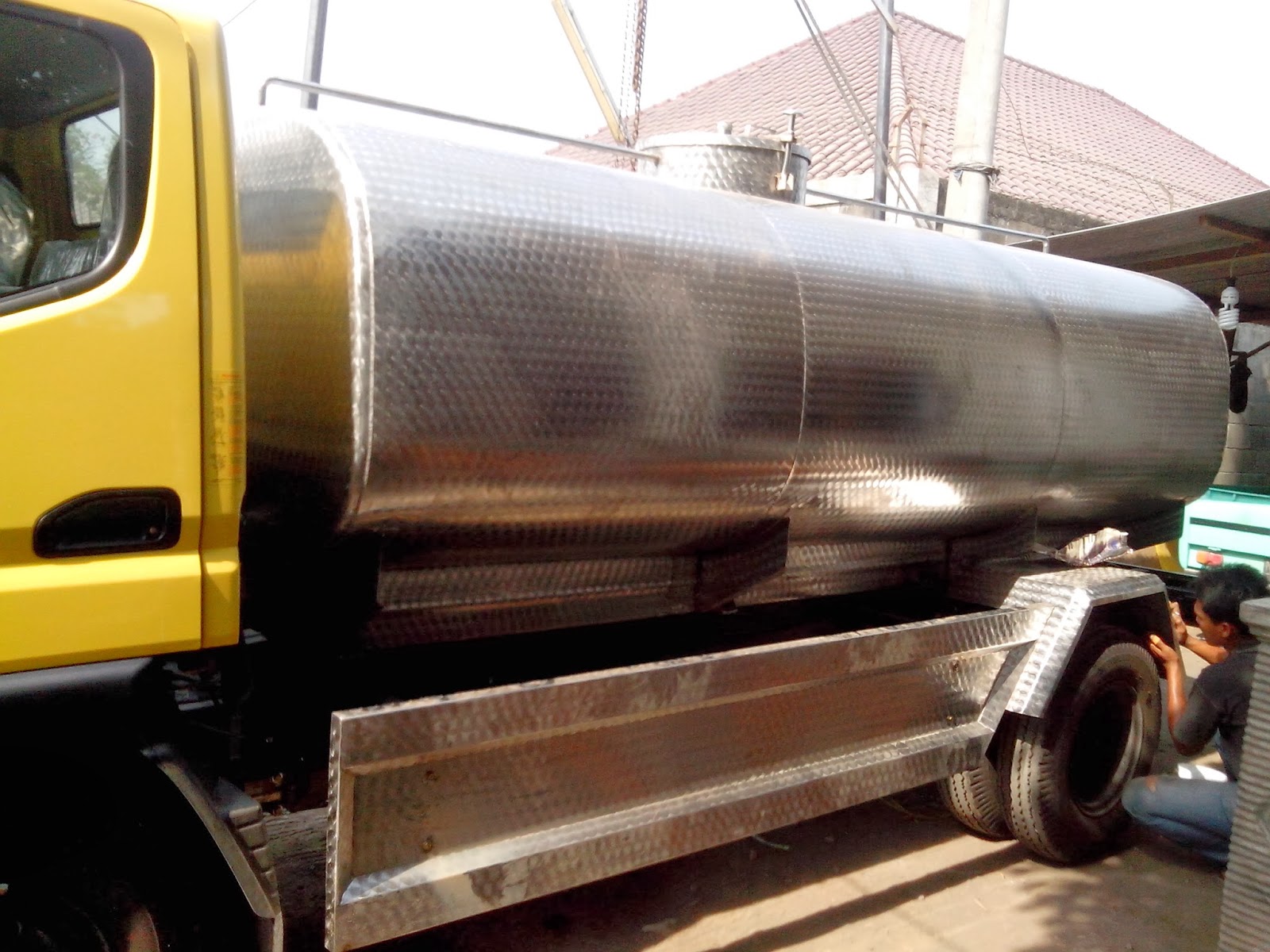 Tank Transport Stenlis,Storage,Air,Susu,Solar Dll.: MENERIMA PEMBUATAN ...