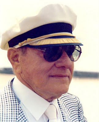 Contessa News: Ο μπαρμπά Γιάννης...Λάτσης