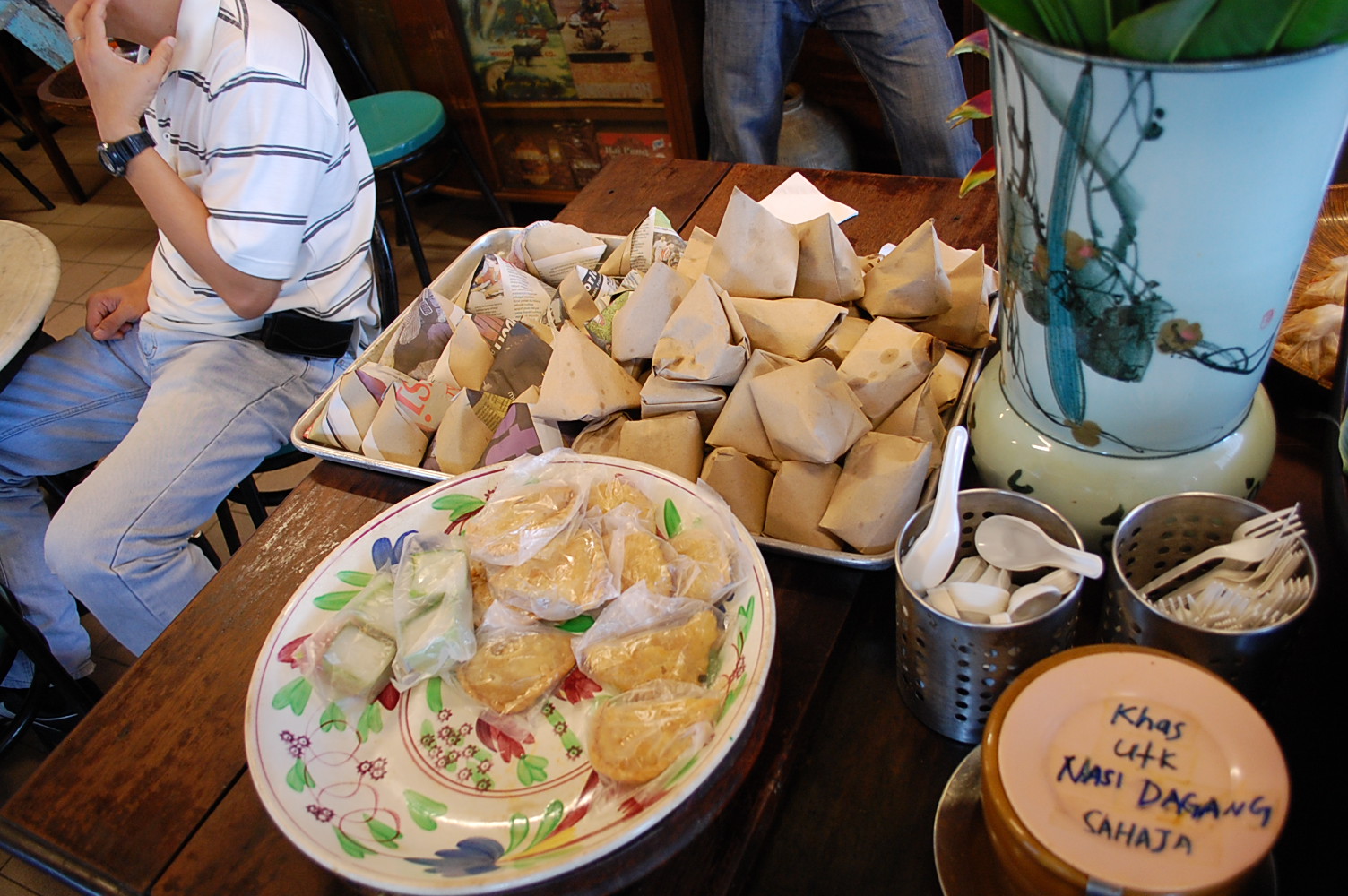 orangkecilorangbesar: Kedai Kopi Hai Peng, Chukai, Kemaman