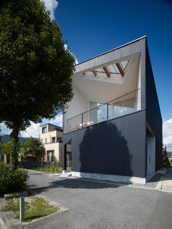 Design and media: Negative space in design