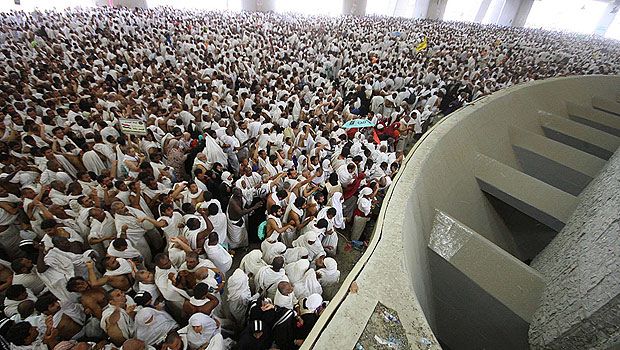 Hidup Biar Allah Sayang: Gambar Suasana Haji 2011 - Melontar Jamrah ...