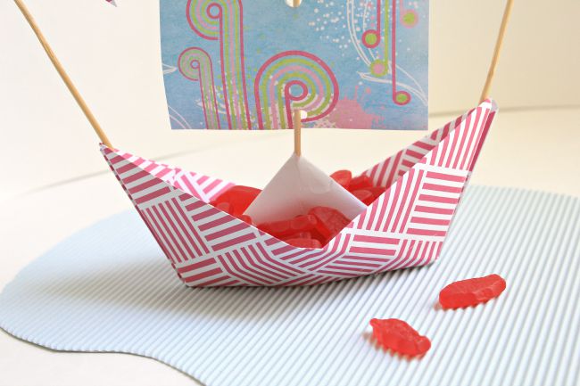 How to Make a Paper Boat Bowl - Crafts a la mode