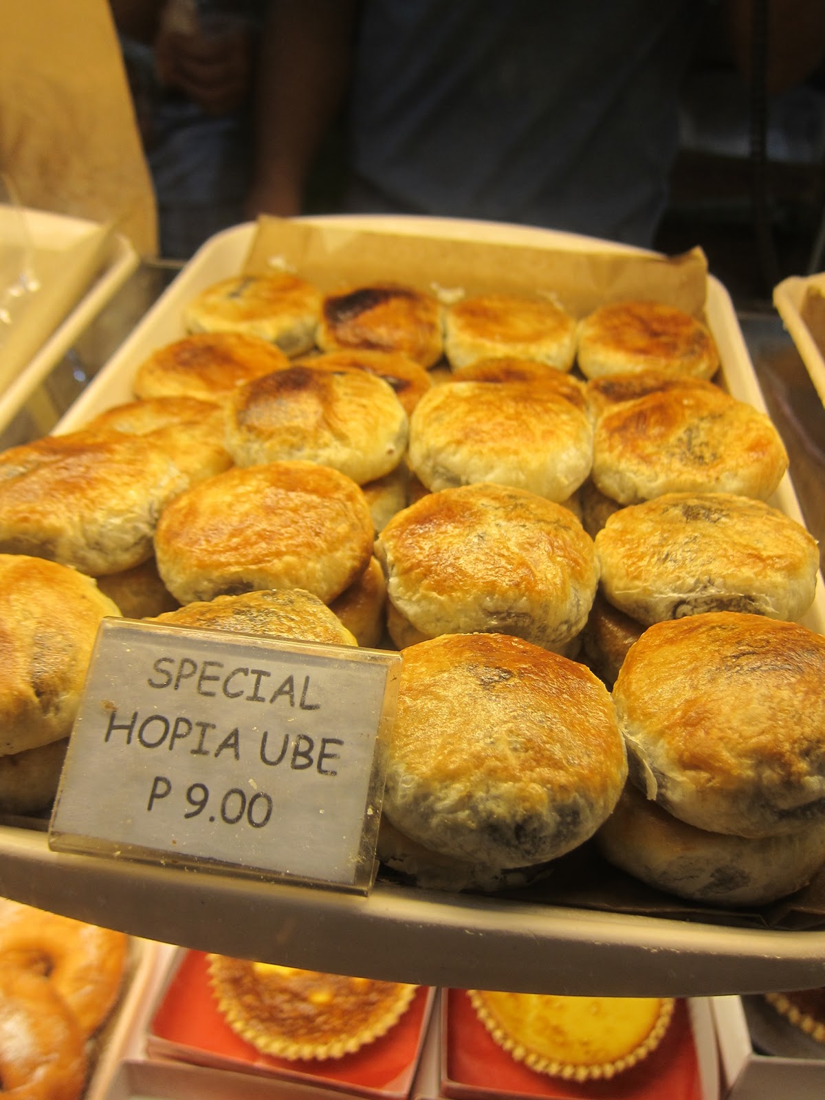 My Silly, Happy, Wonderful World: Food Trip Weekends: Wan Kee Bakery Inc.