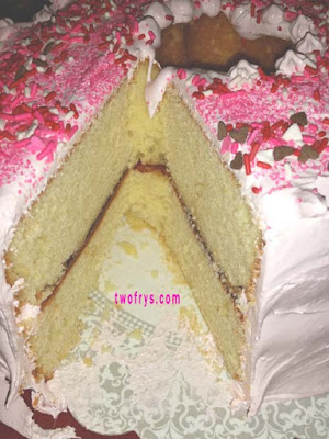 Two Frys: Dominican Cake