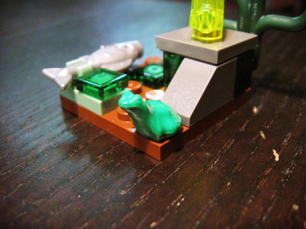 Lair of the Dork Horde: Lego Monster Fighters Swamp Creature!