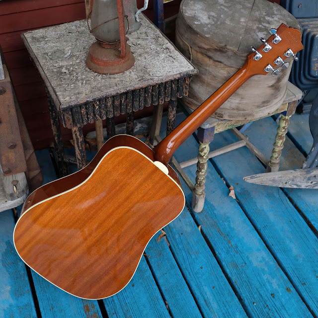 1987 Guild D-17 Dreadnought Guitar